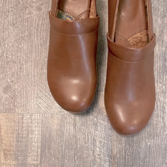 b.o.c. | Shoes | Womens Boc Comfort Retro Leather Wedge Platform Clogs ...